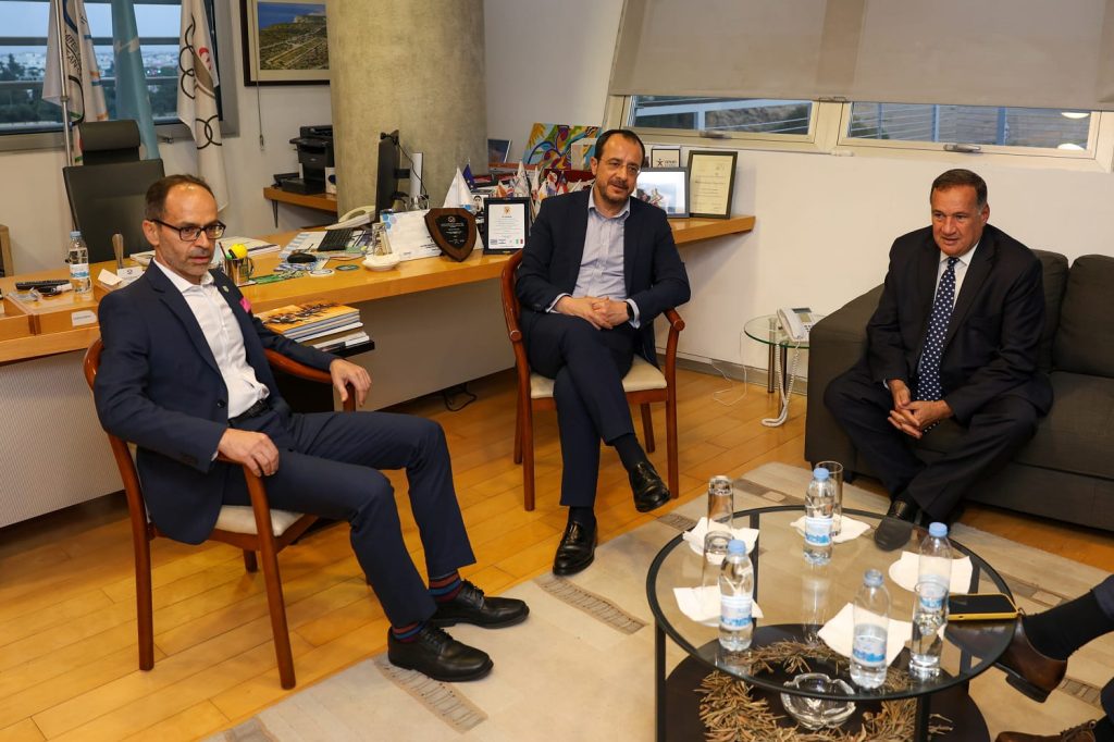 Συνάντηση του Σπύρου Καπράλου με τον Πρόεδρο της Κυπριακής Δημοκρατίας ...